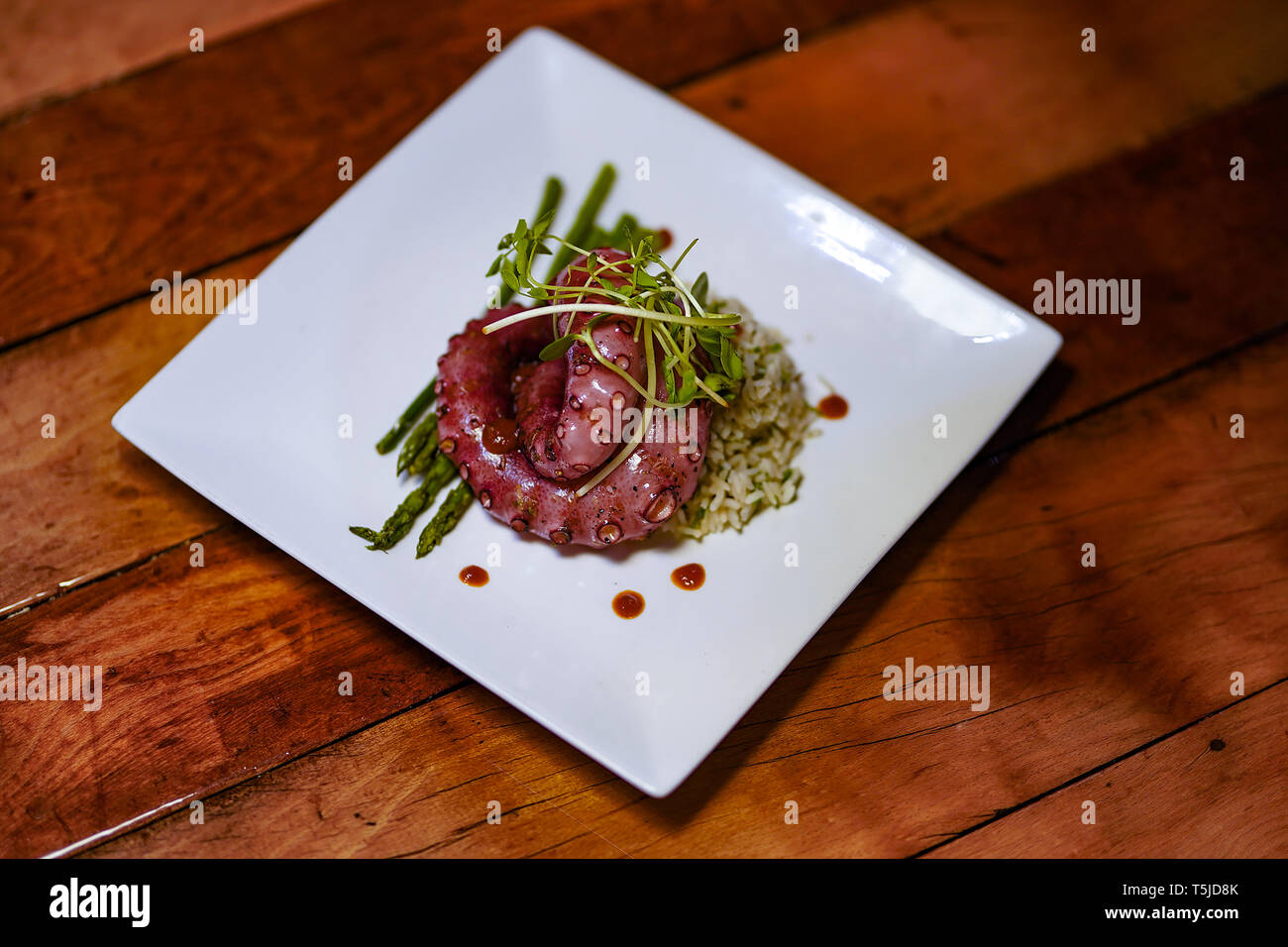 Octopus dinner hi-res stock photography and images - Alamy