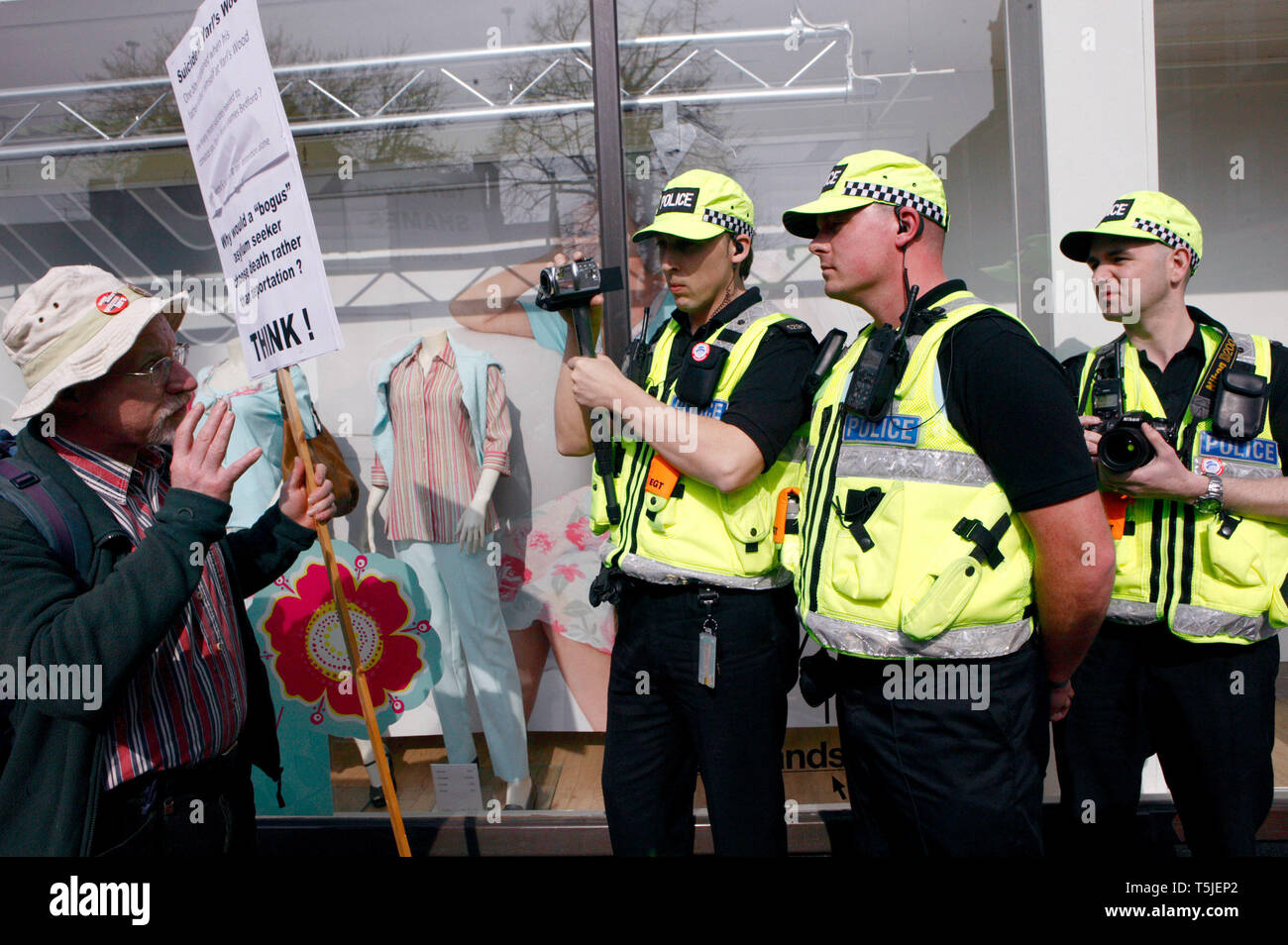 Police intelligence team hi-res stock photography and images - Alamy