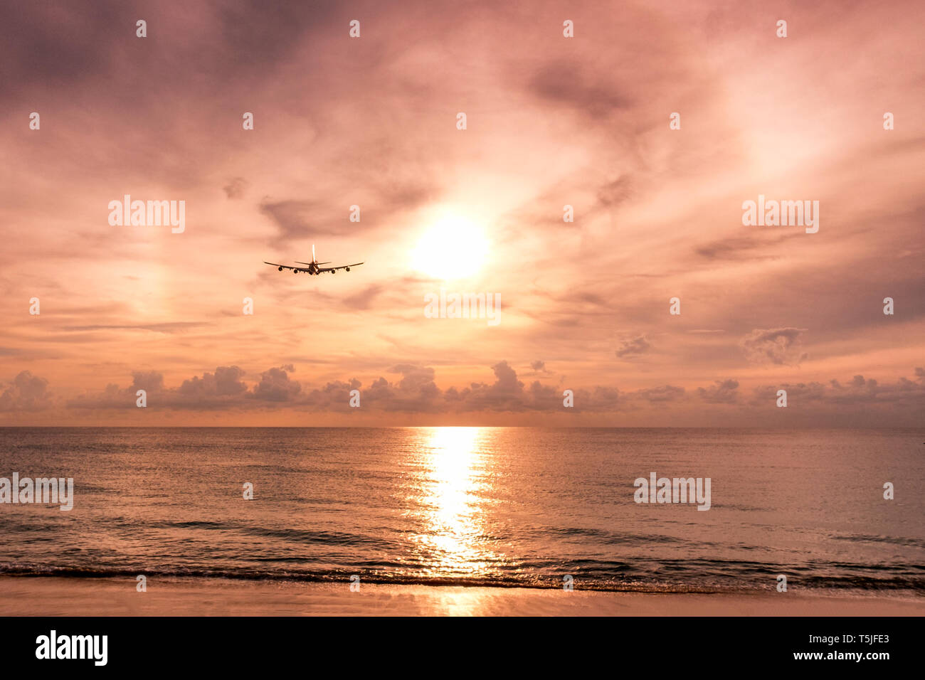 Airplane flight orange beach hi-res stock photography and images - Alamy