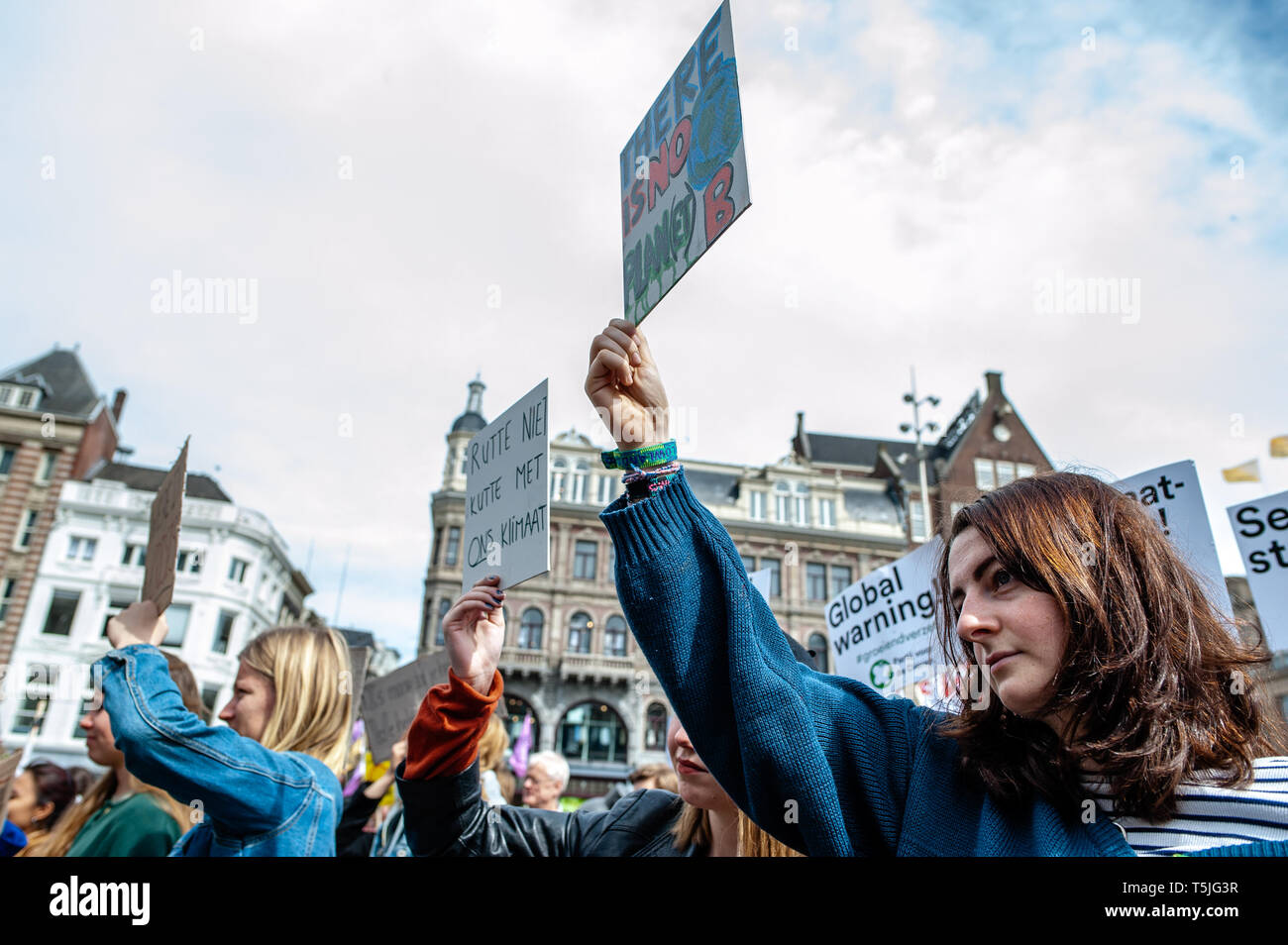 Protest for change worldwide hi-res stock photography and images - Alamy