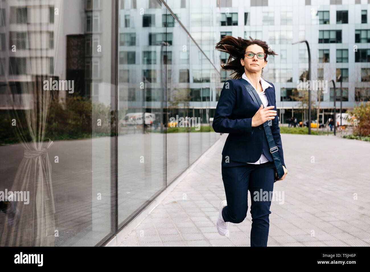 Running for office hi-res stock photography and images - Alamy
