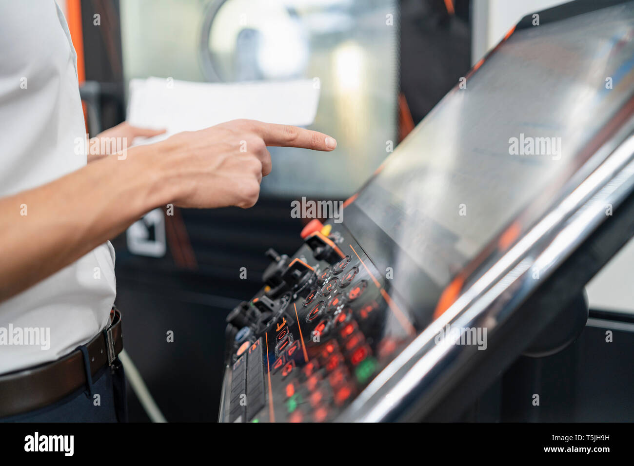 Operating industrial machine hi-res stock photography and images - Alamy