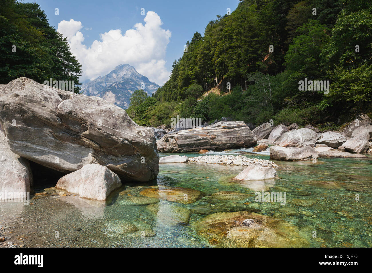 Verzasca river mountain scenery hi-res stock photography and images - Alamy