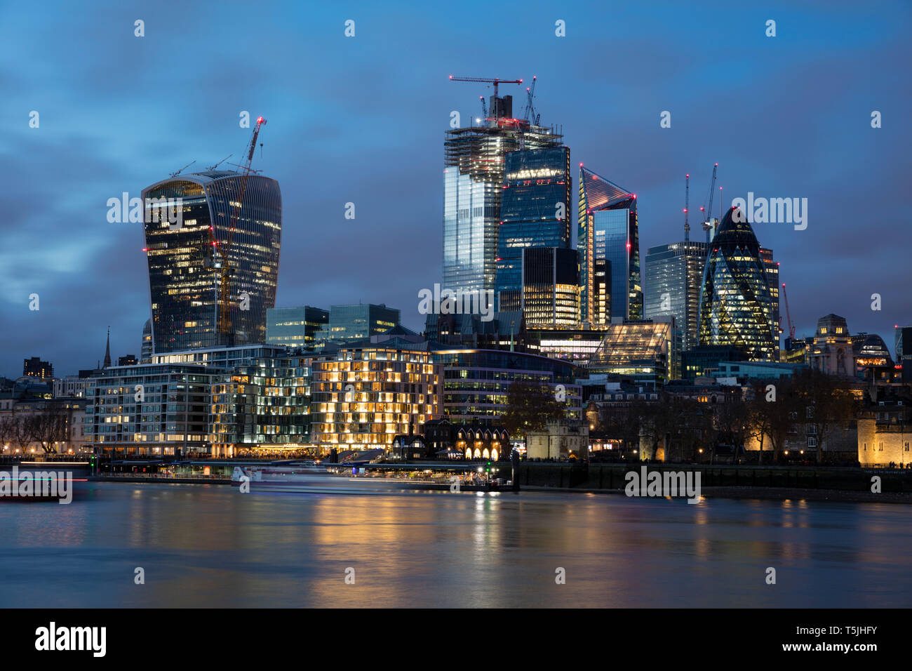 United Kingdom, England, London, Skyline at River Thames at night Stock ...