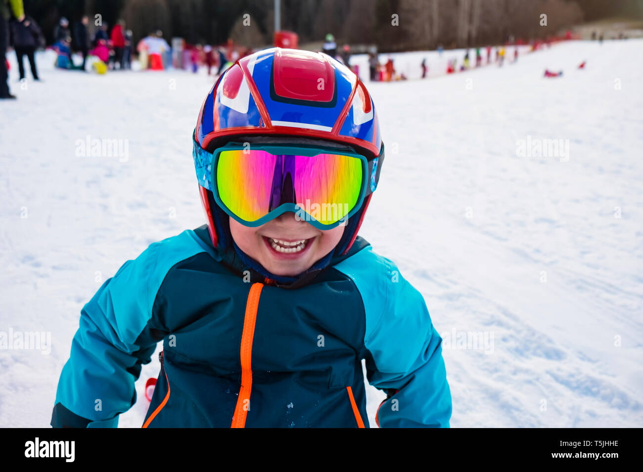 Happy ski hi-res stock photography and images - Alamy