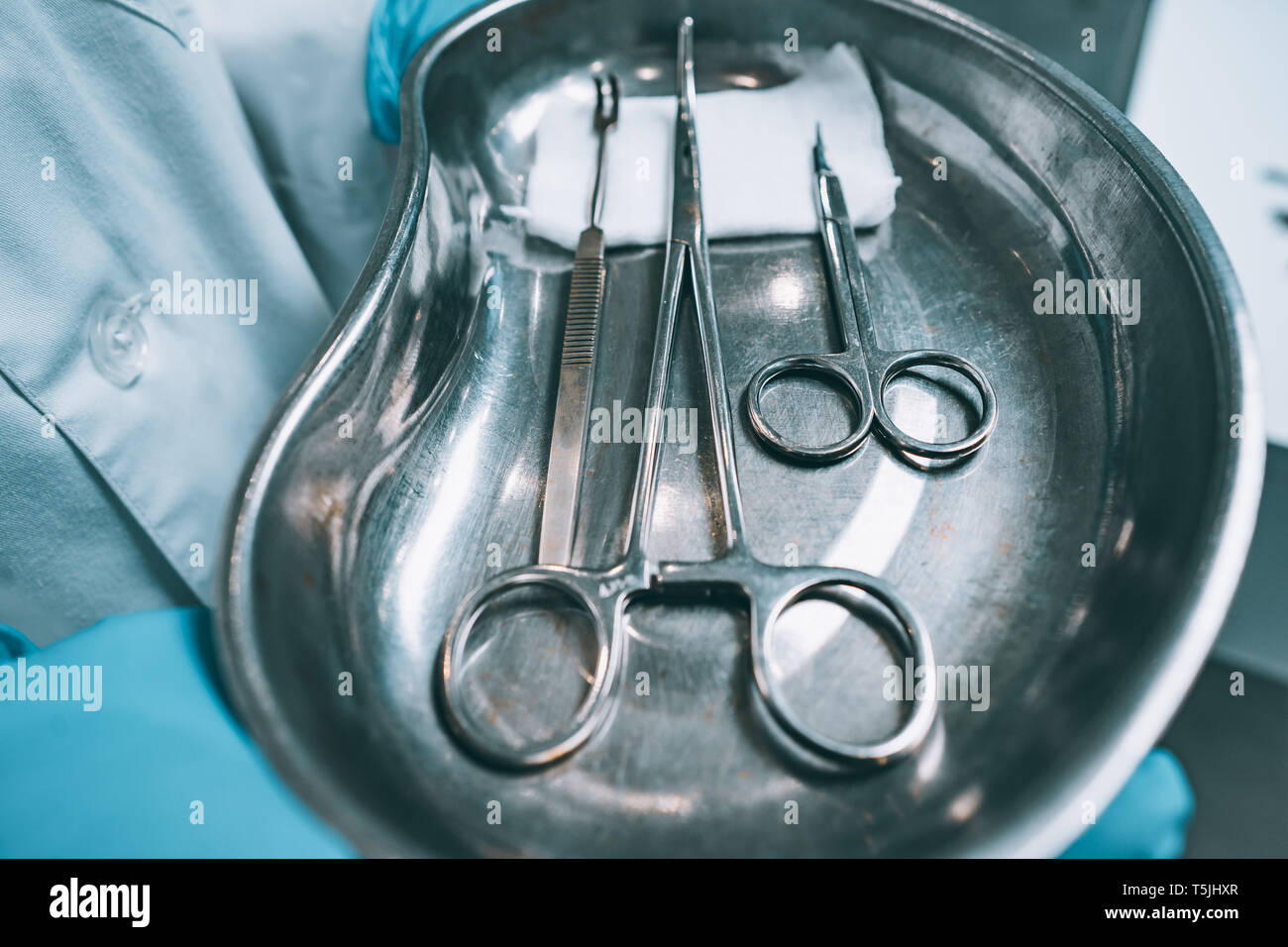 Surgical tray hi-res stock photography and images - Alamy