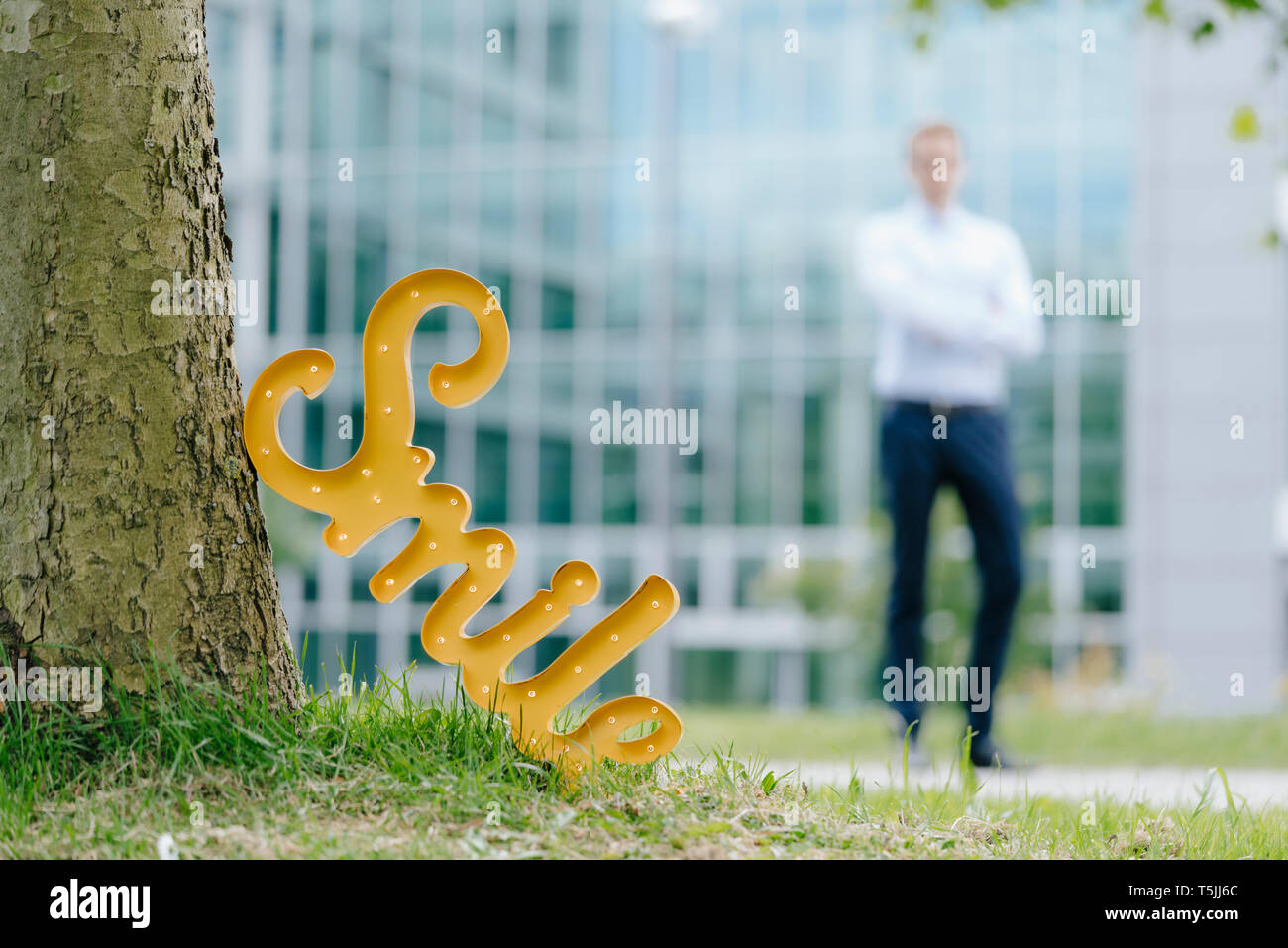 Leaning sign hi-res stock photography and images - Alamy