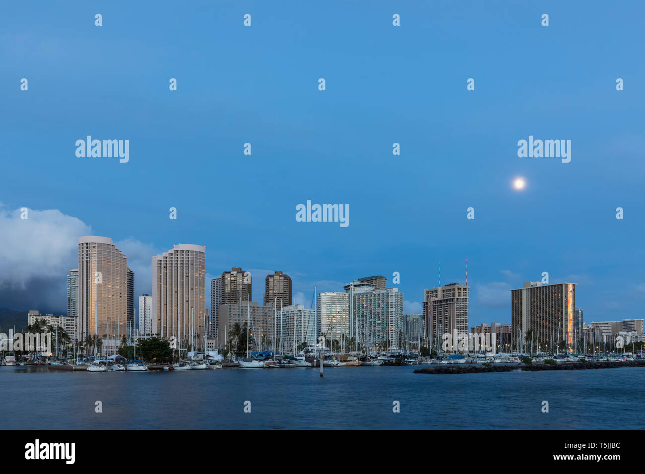 Honolulu blue hi-res stock photography and images - Alamy