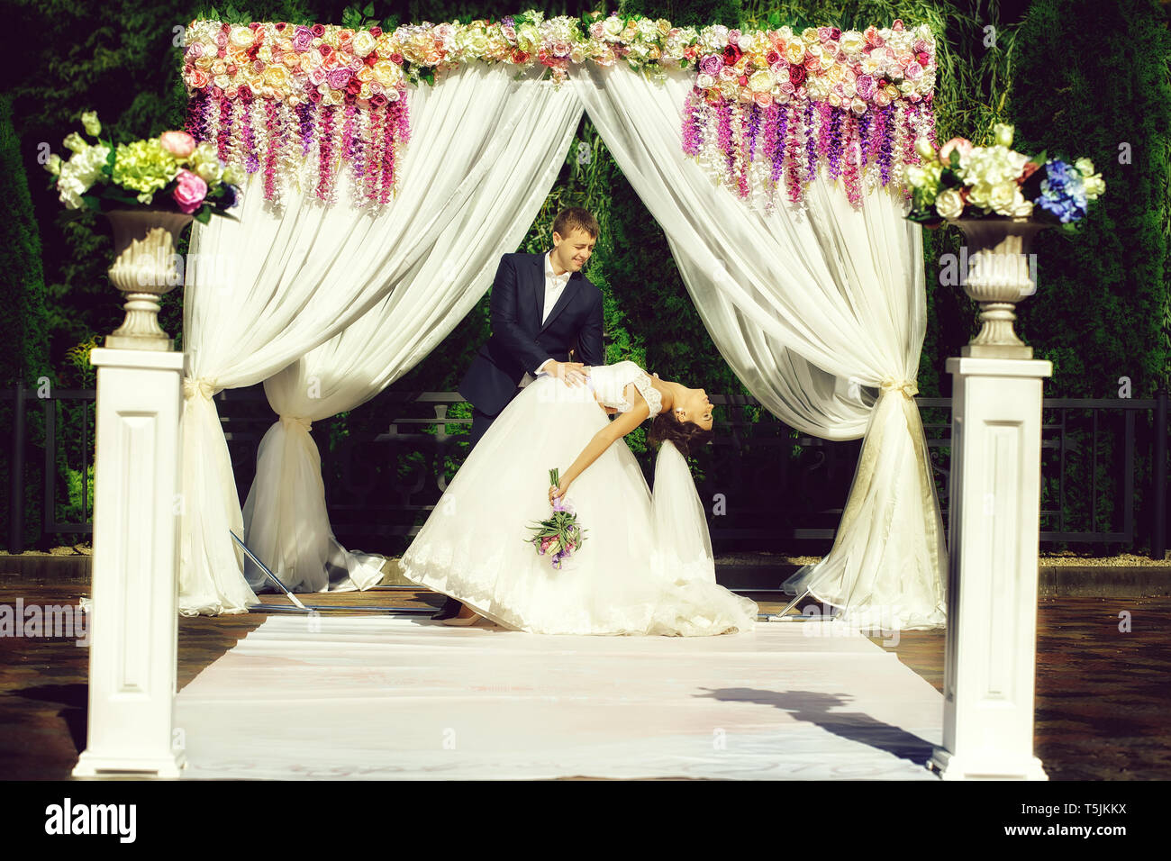 Beautiful bride and groom Stock Photo - Alamy
