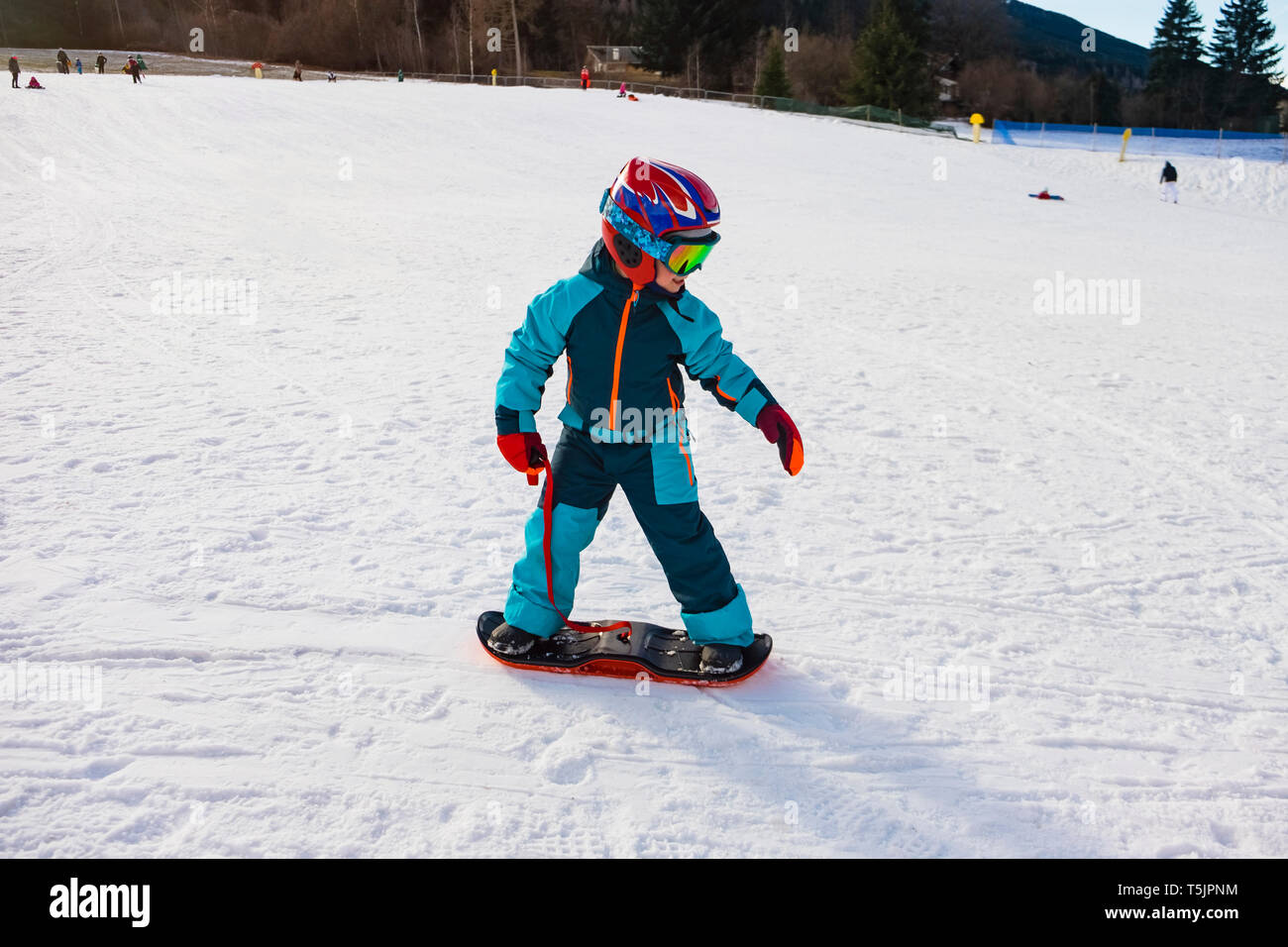 Boy snowboard hi-res stock photography and images - Alamy