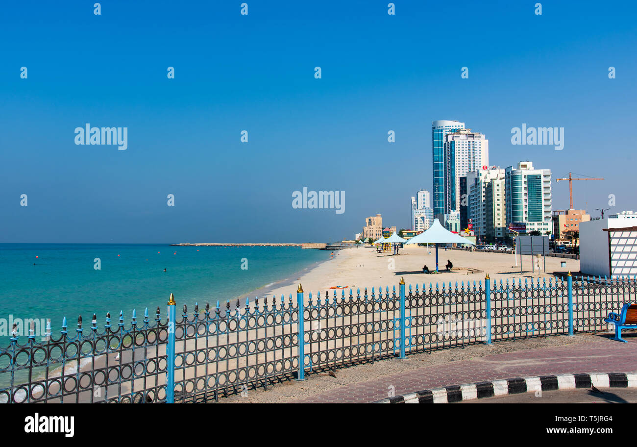 Corniche beach hi-res stock photography and images - Alamy