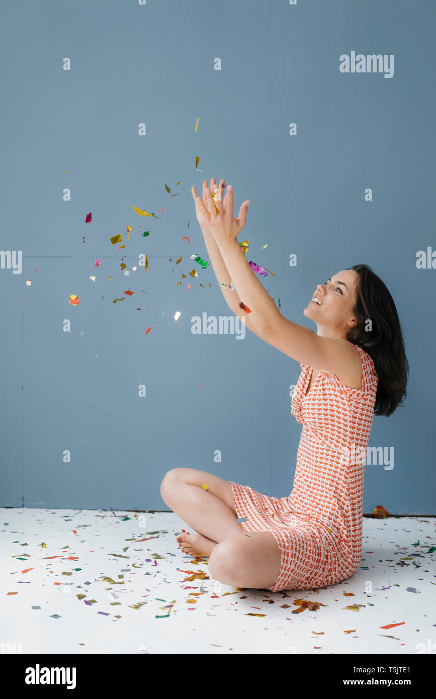 Throwing to ground hi-res stock photography and images - Alamy