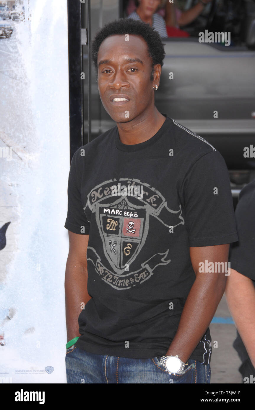LOS ANGELES, CA. November 12, 2006: DON CHEADLE at the world premiere ...