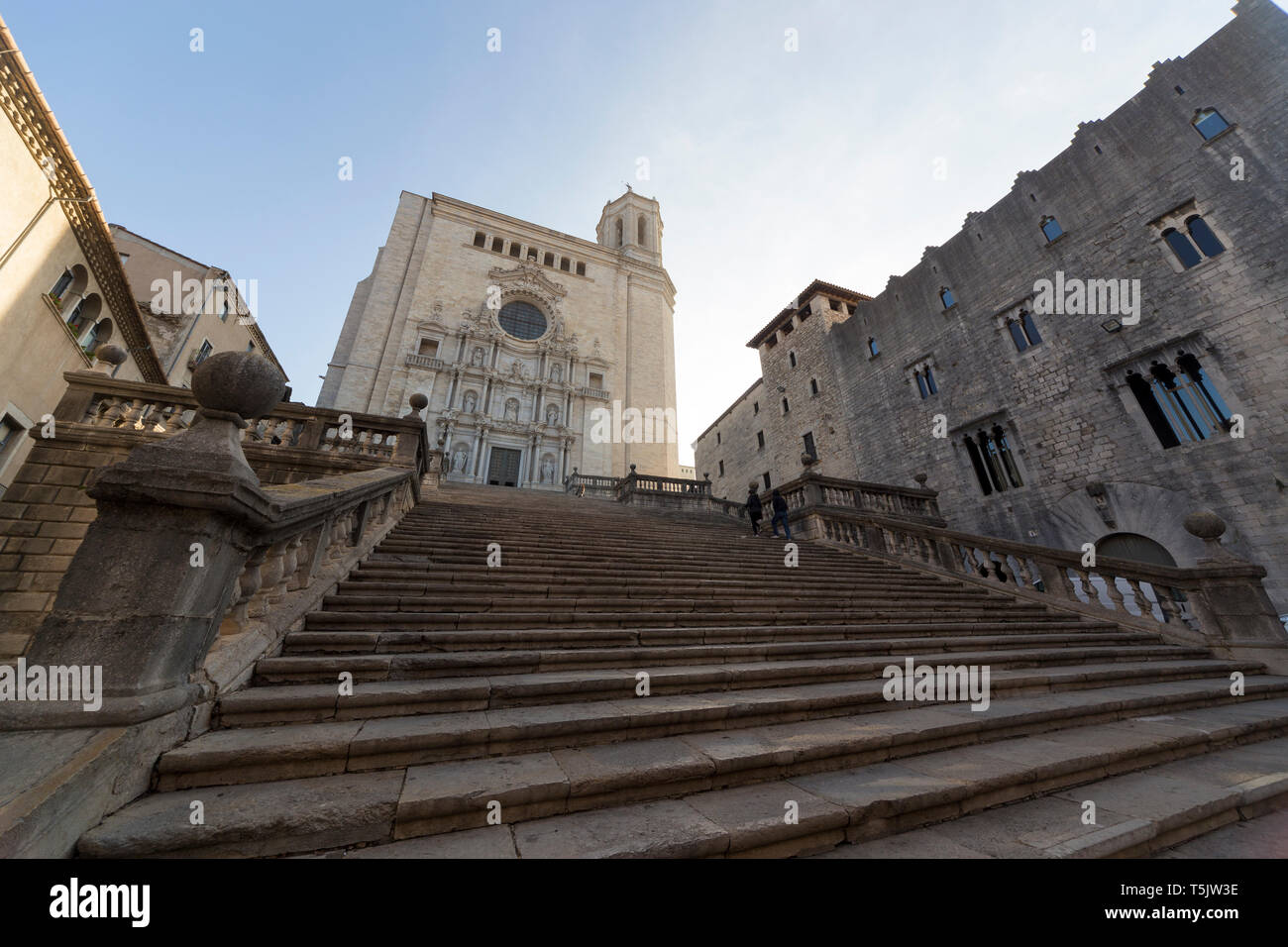 Girona, the old Jewish quarter and river, Catalonia, Spain Stock Photo ...