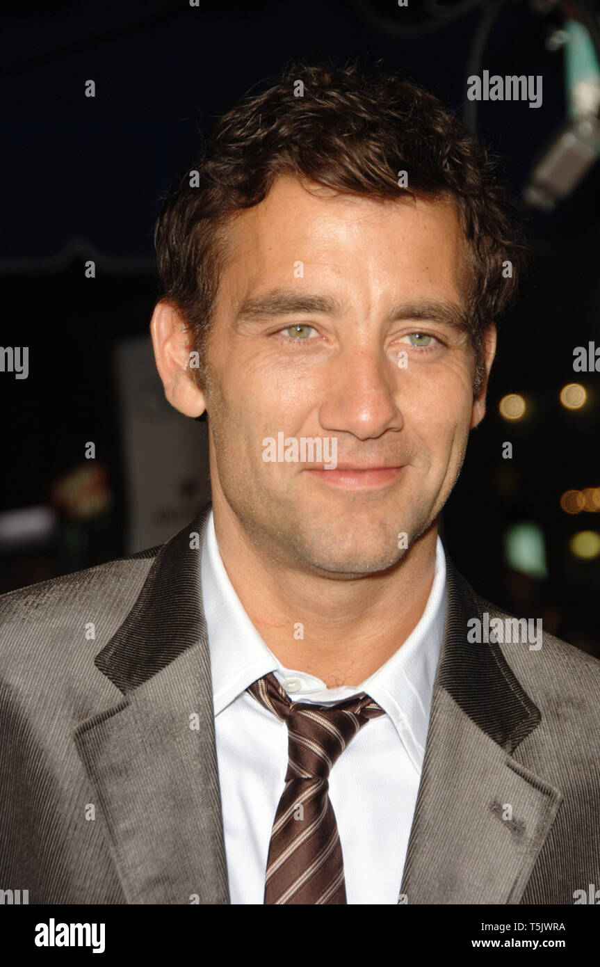 LOS ANGELES, CA. November 16, 2006: CLIVE OWEN at the Los Angeles ...