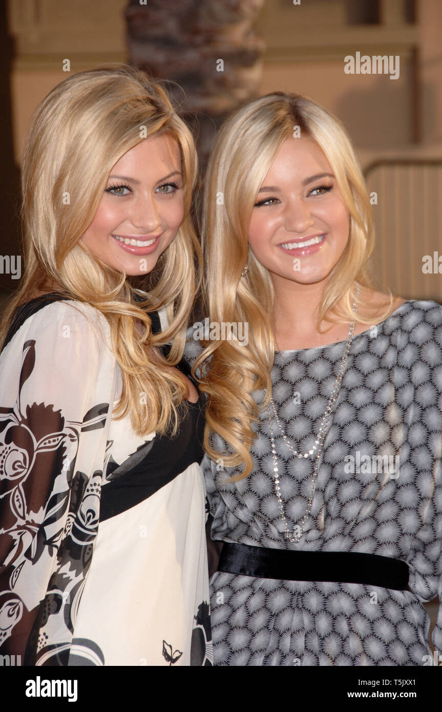 LOS ANGELES, CA. November 21, 2006: ALY & AJ (Alyson Michalka & Amanda ...
