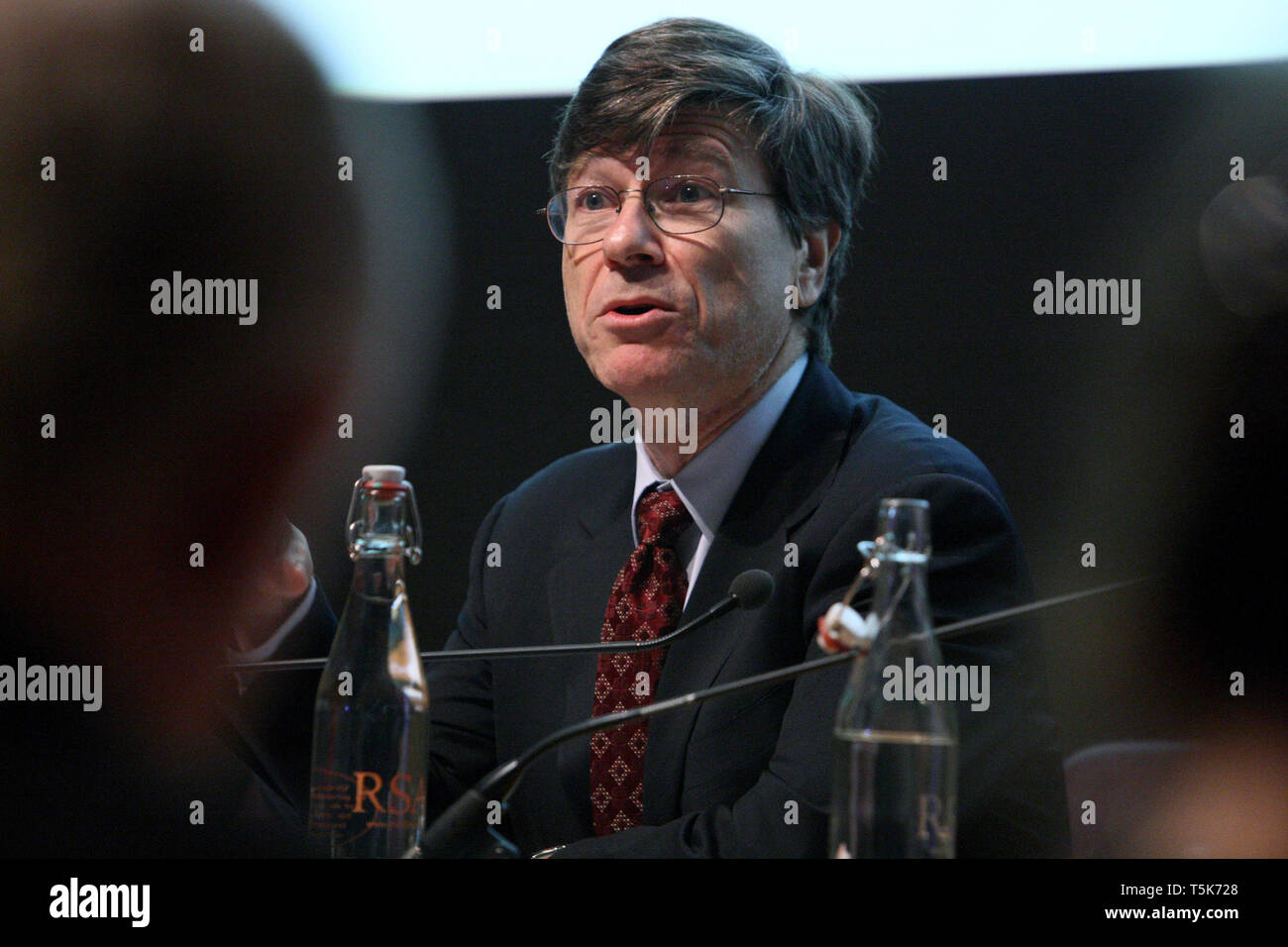 Robin sachs hi-res stock photography and images - Alamy