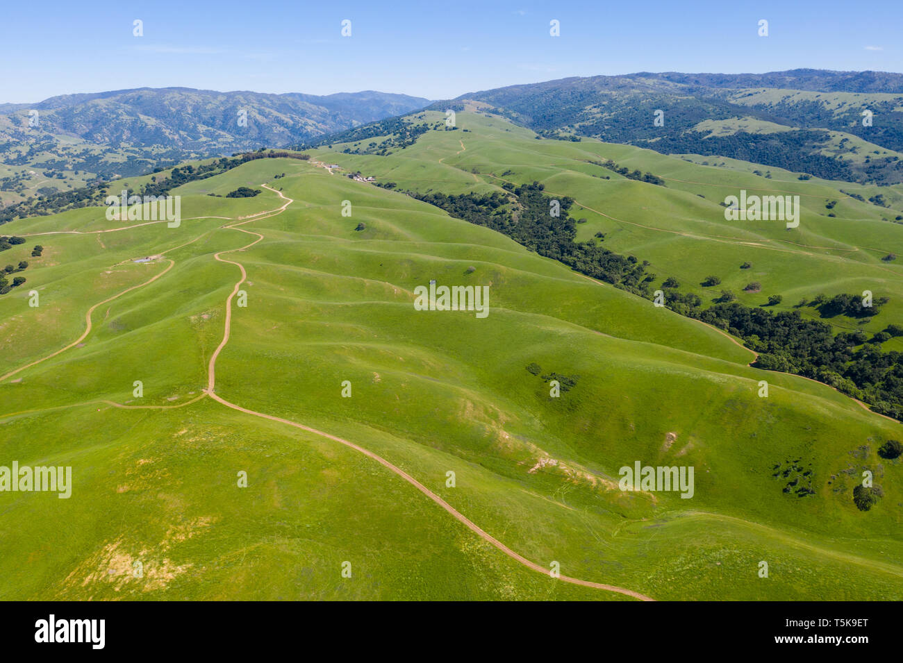 An aerial view of rolling hills in Northern California's tri-valley ...