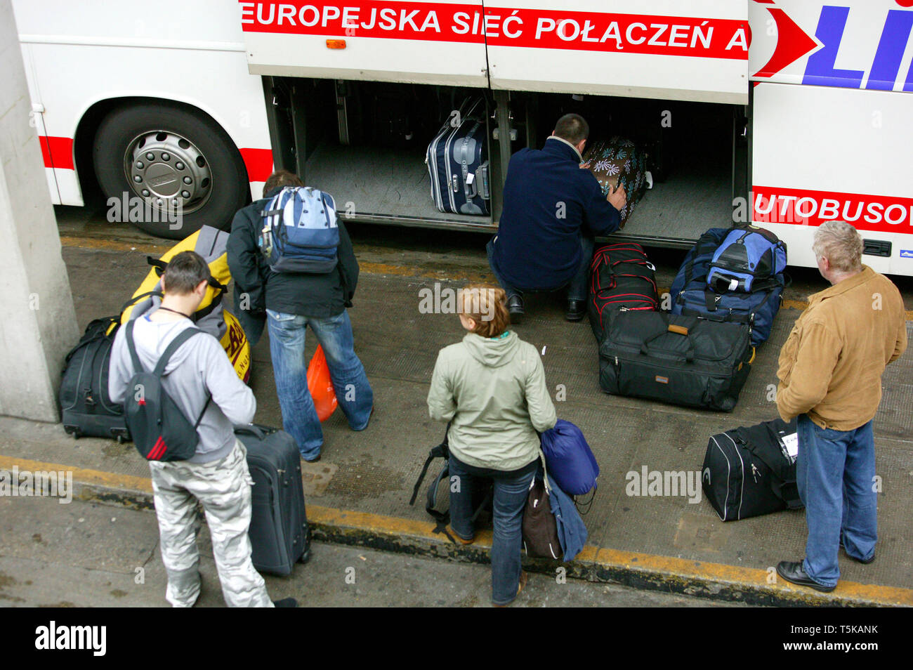 Migrants from Eastern Europe board National Express coaches at Victoria ...