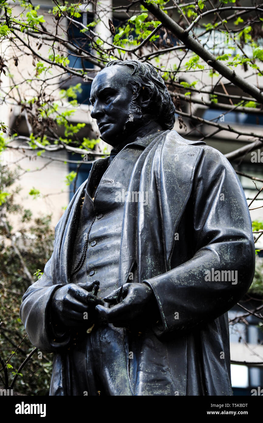 Isambard kingdom brunel statue london hi-res stock photography and ...
