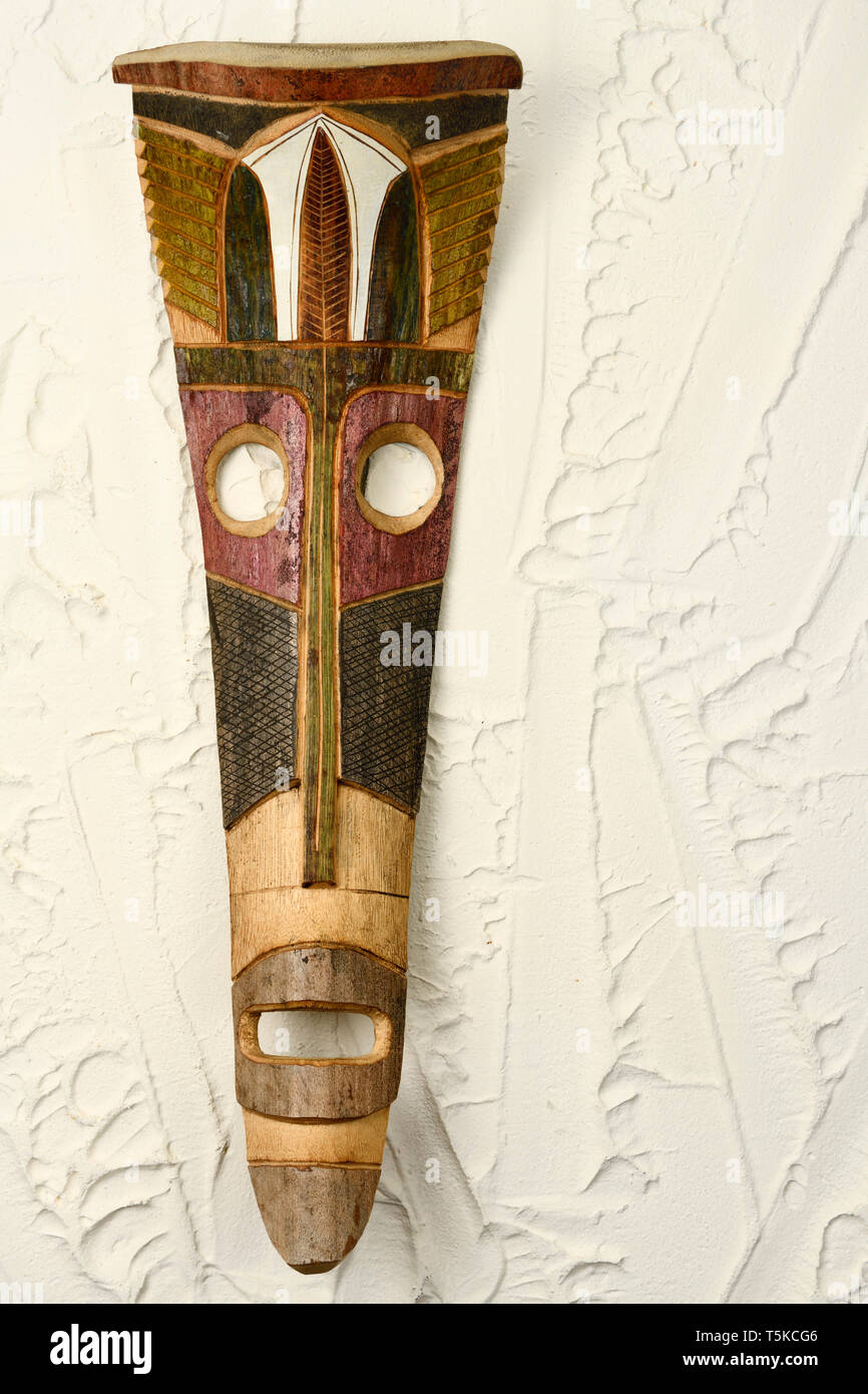Carved mask hi-res stock photography and images - Alamy