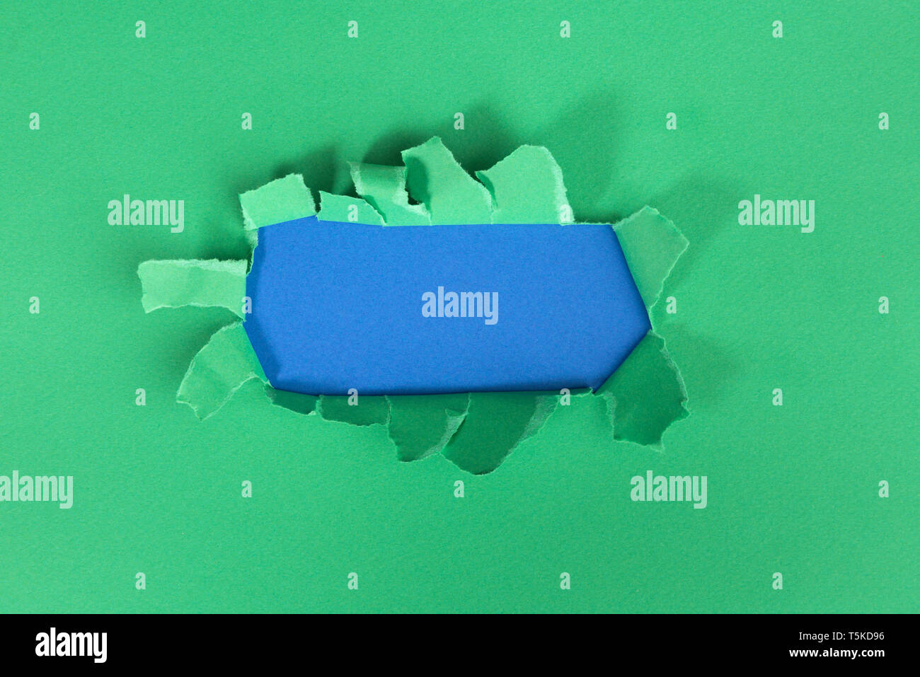 Torned paper hi-res stock photography and images - Alamy