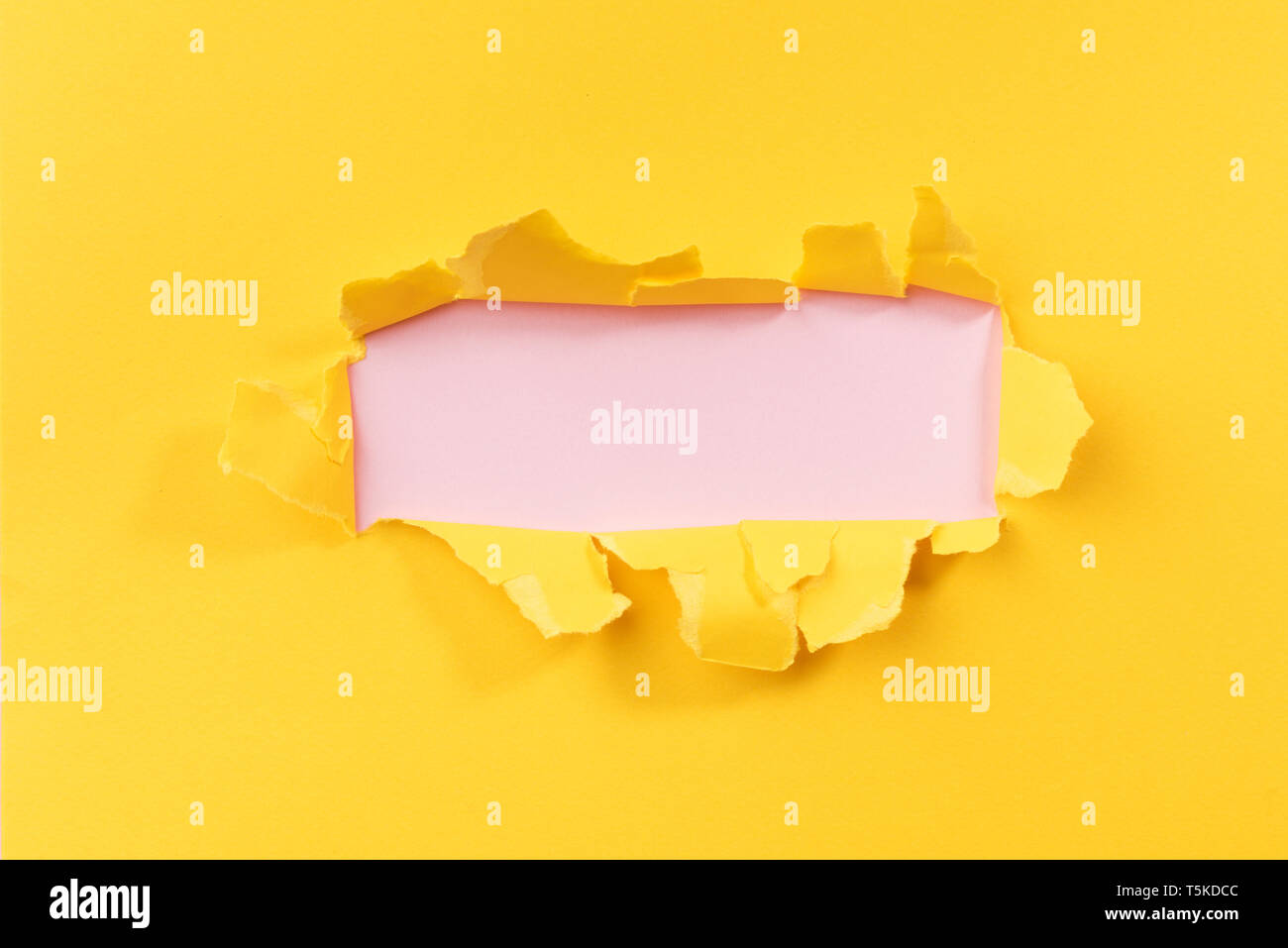 Torned paper hi-res stock photography and images - Alamy