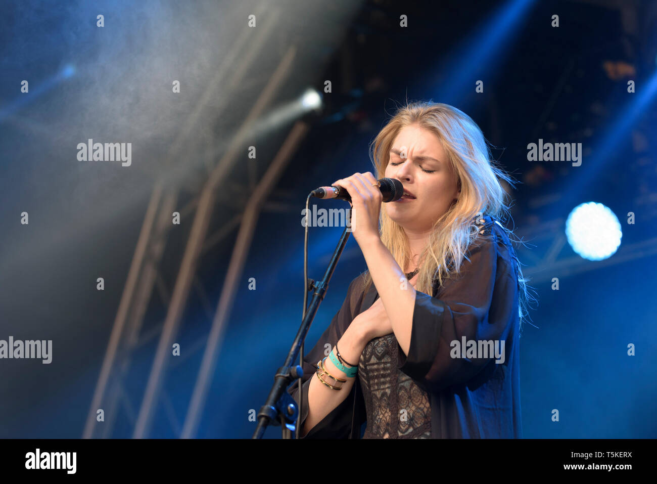 Laura doggett hi-res stock photography and images - Alamy