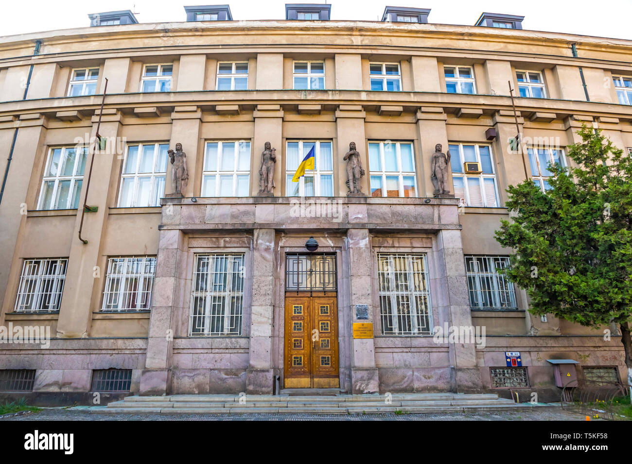 Office of city national bank hi-res stock photography and images - Alamy