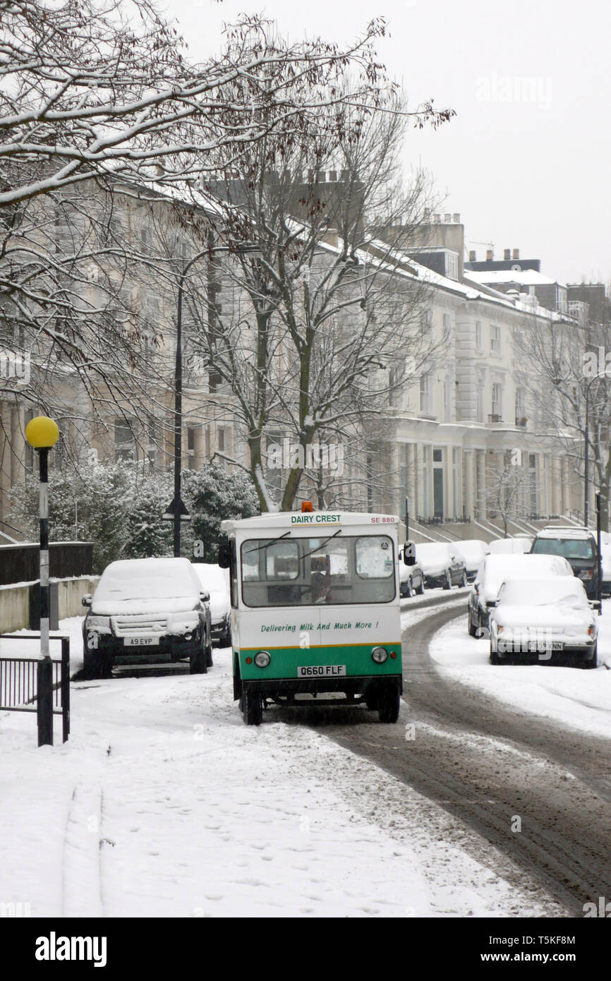 Milk Delivery London High Resolution Stock Photography and Images - Alamy
