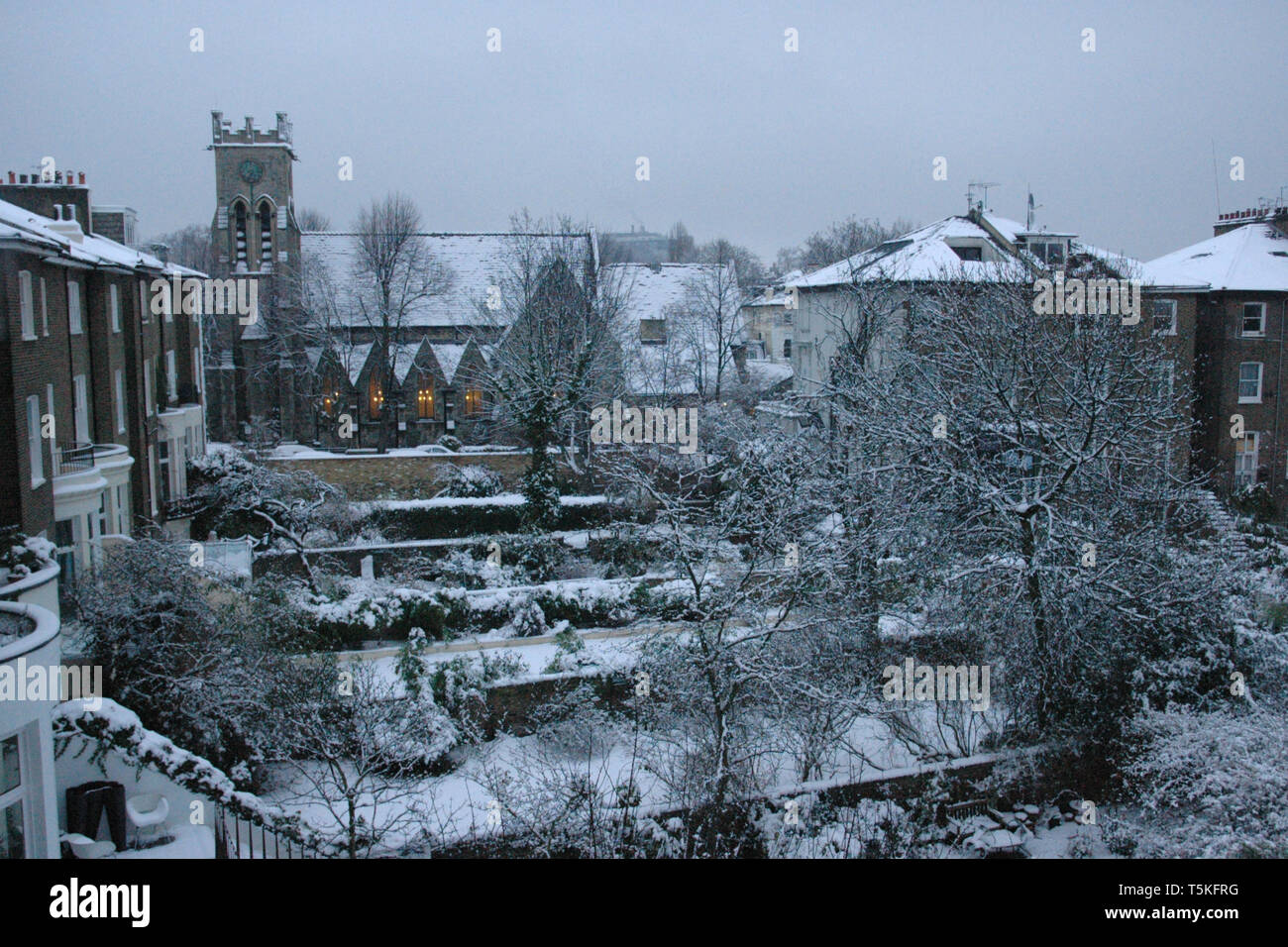 Monotone architecture hi-res stock photography and images - Alamy