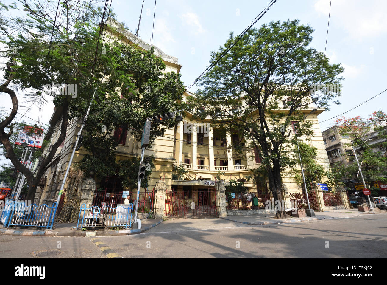 Chowringhee Kolkata High Resolution Stock Photography and Images - Alamy