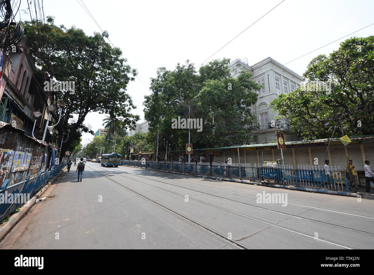 College Street from MG road crossing, Kolkata, India Stock Photo - Alamy