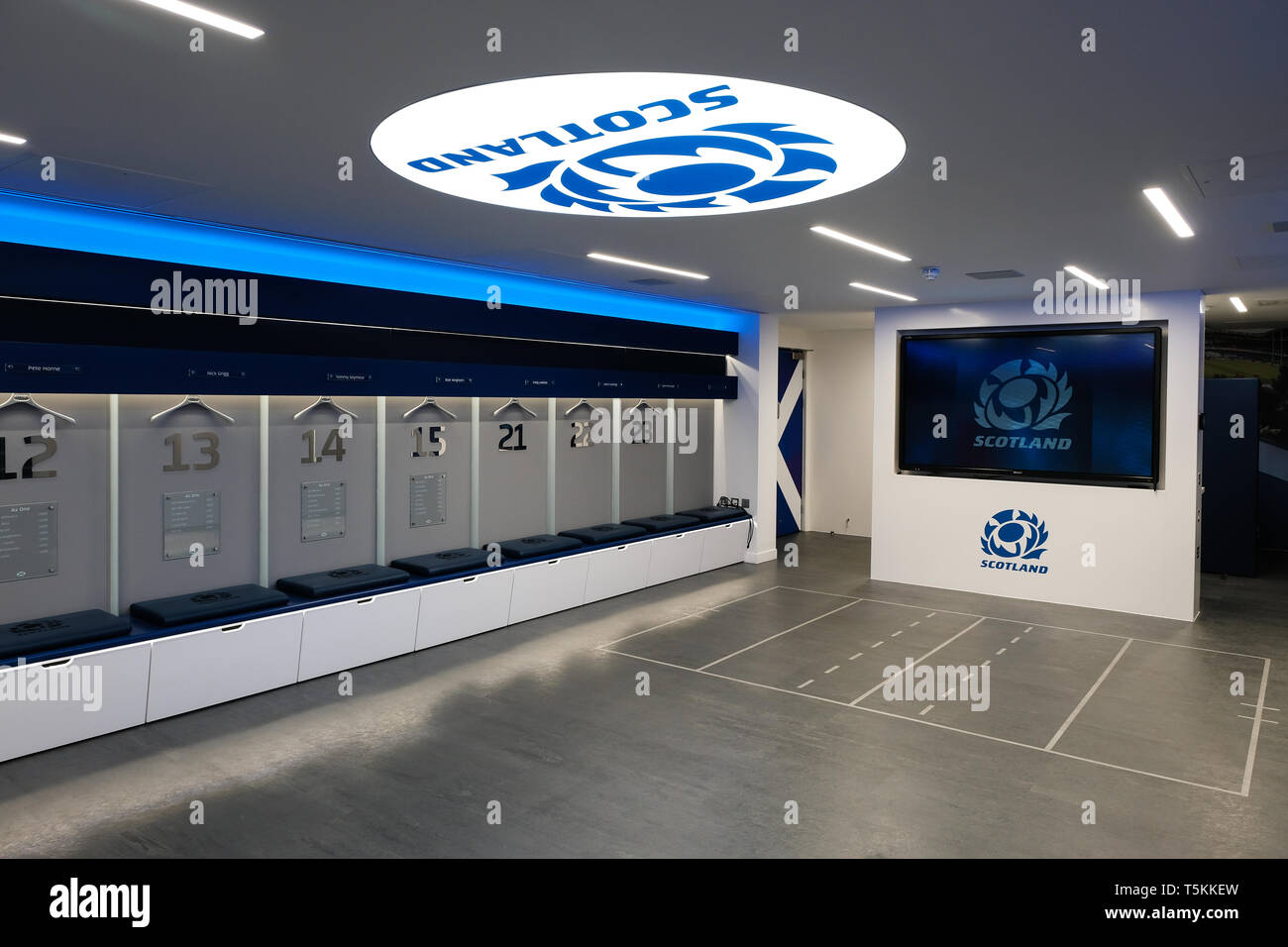 Edinburgh rugby players hi-res stock photography and images - Alamy