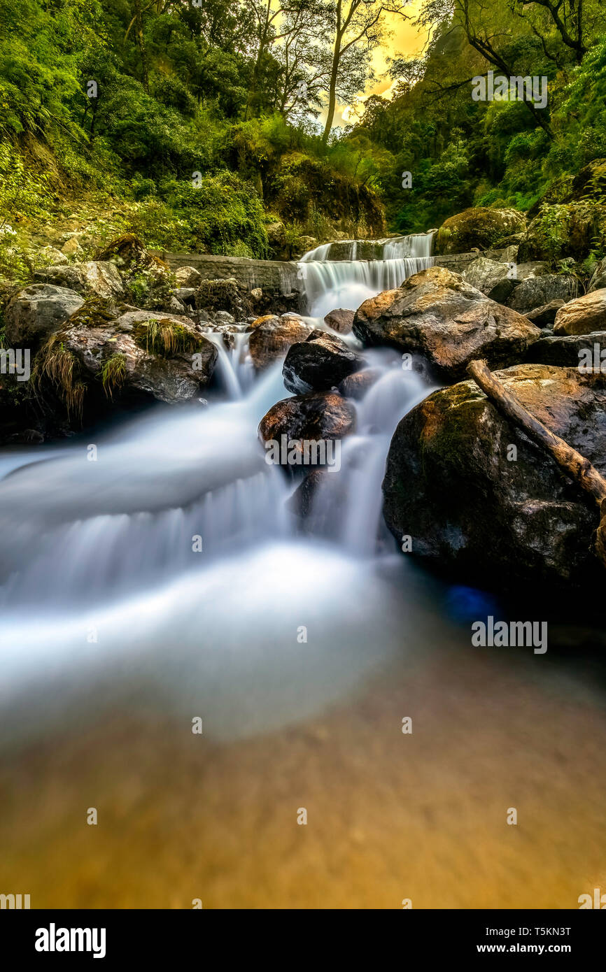 Nepal posters hi-res stock photography and images - Alamy