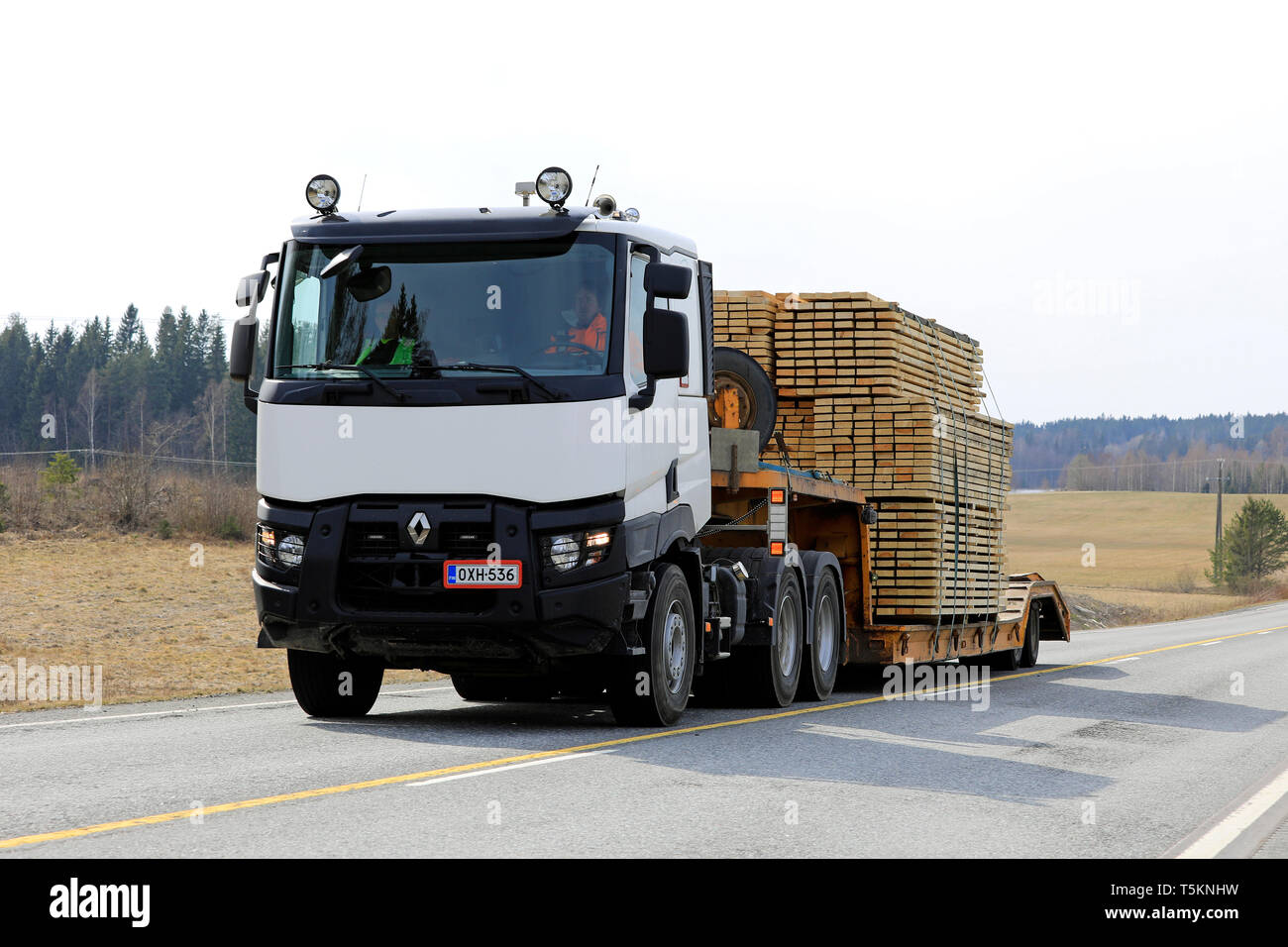 Timber trucks hi-res stock photography and images - Alamy