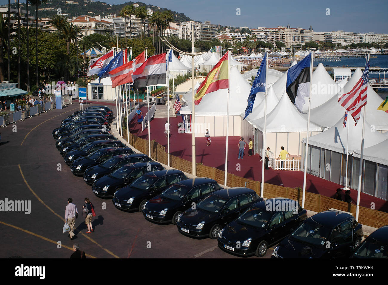 CANNES, FRANCE. May 26, 2006: General atmosphere at the 59th Annual ...