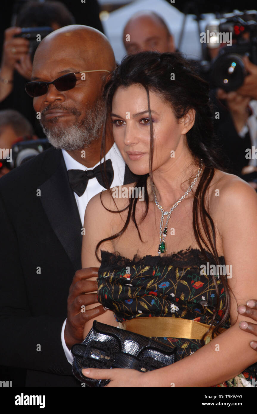 CANNES, FRANCE. May 24, 2006: Actress MONICA BELLUCCI & actor SAMUEL L ...