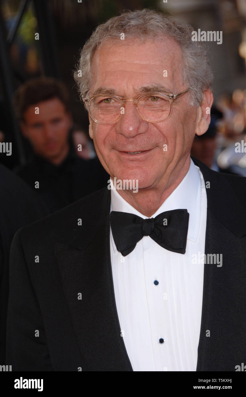 CANNES, FRANCE. May 26, 2006: Director/actor SYDNEY POLLACK at the gala ...
