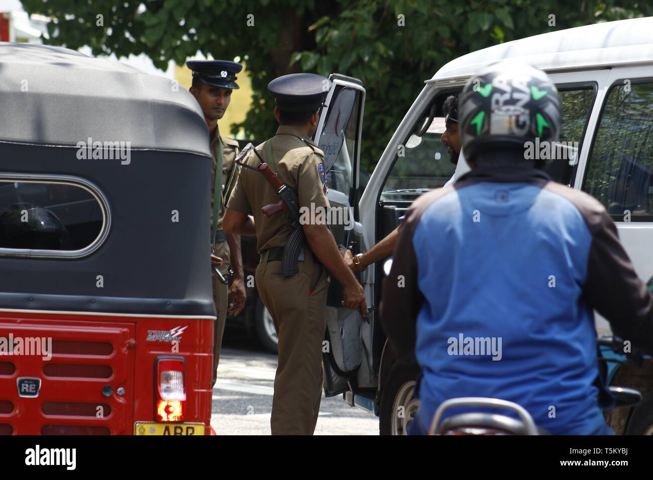 Colombo, Sri Lanka. 25th Apr, 2019. Policemen patrol on the street in ...