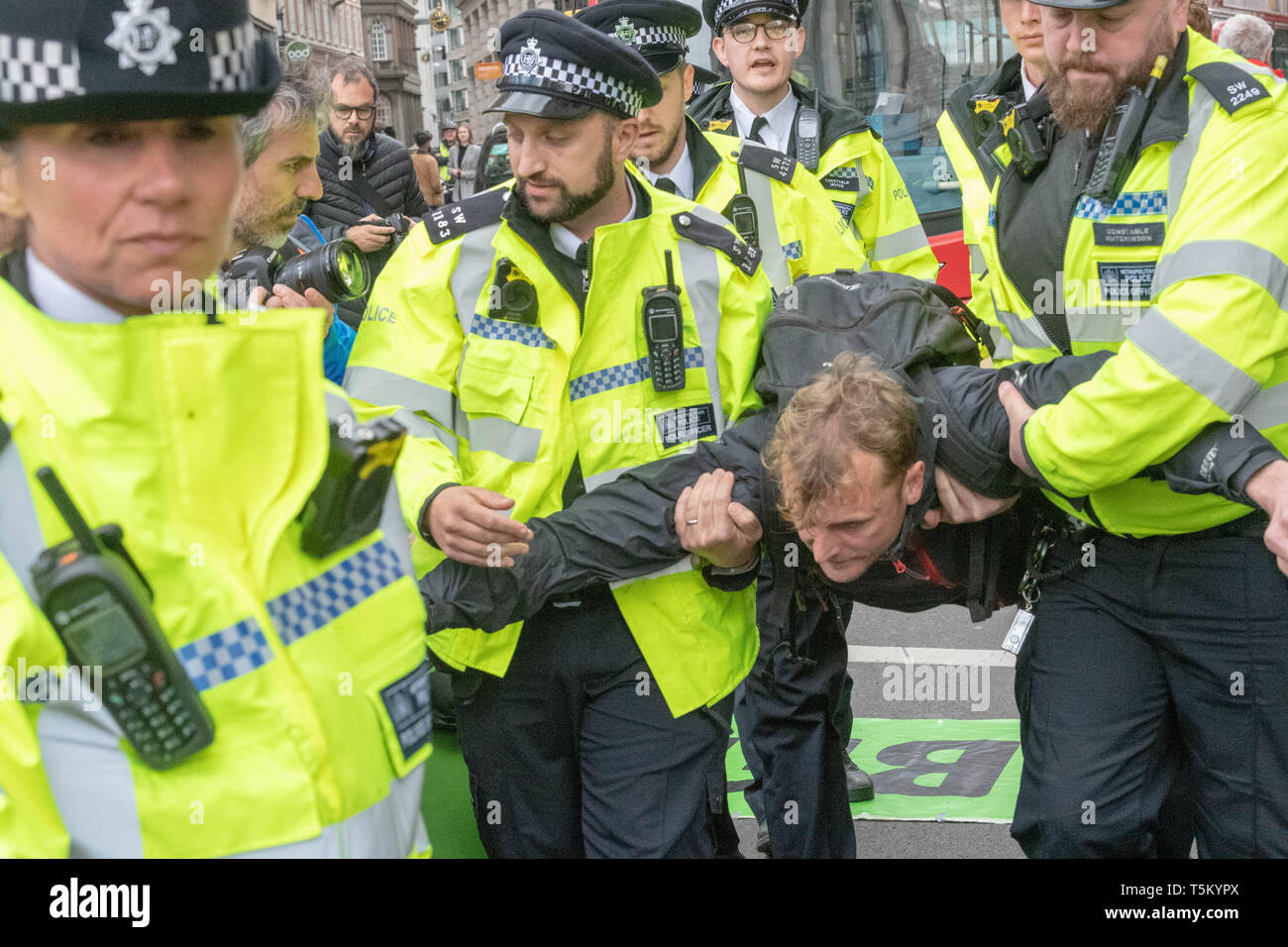 Obstructing the highway hi-res stock photography and images - Alamy