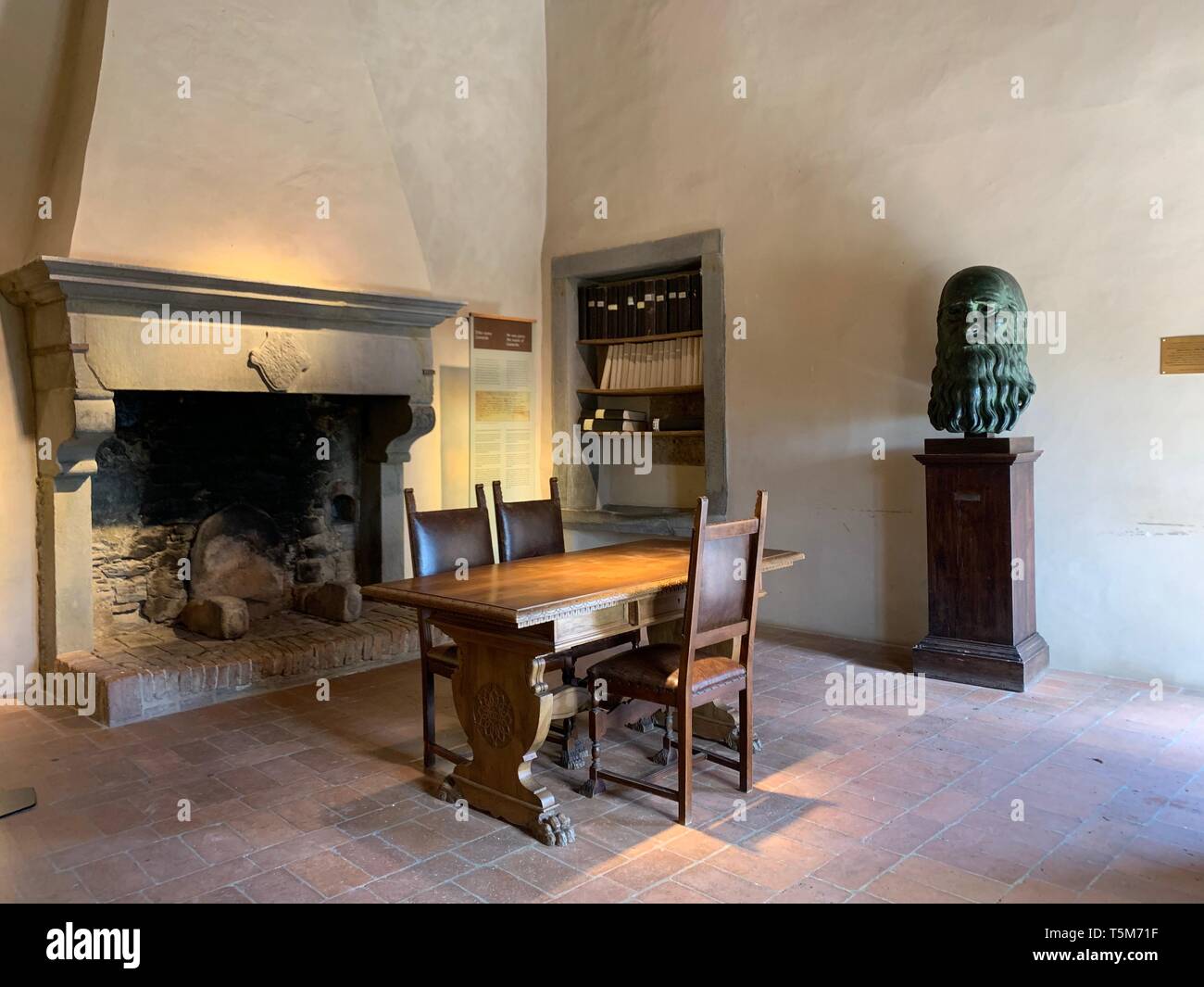 Vinci, Italy. 15th Apr, 2019. View into the birthplace of the artist ...