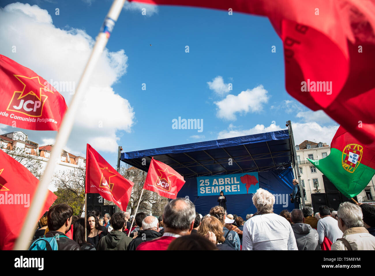 Lisbon, PORTUGAL, Portugal. 25th Apr, 2019. Stage mounted in Rossio ...