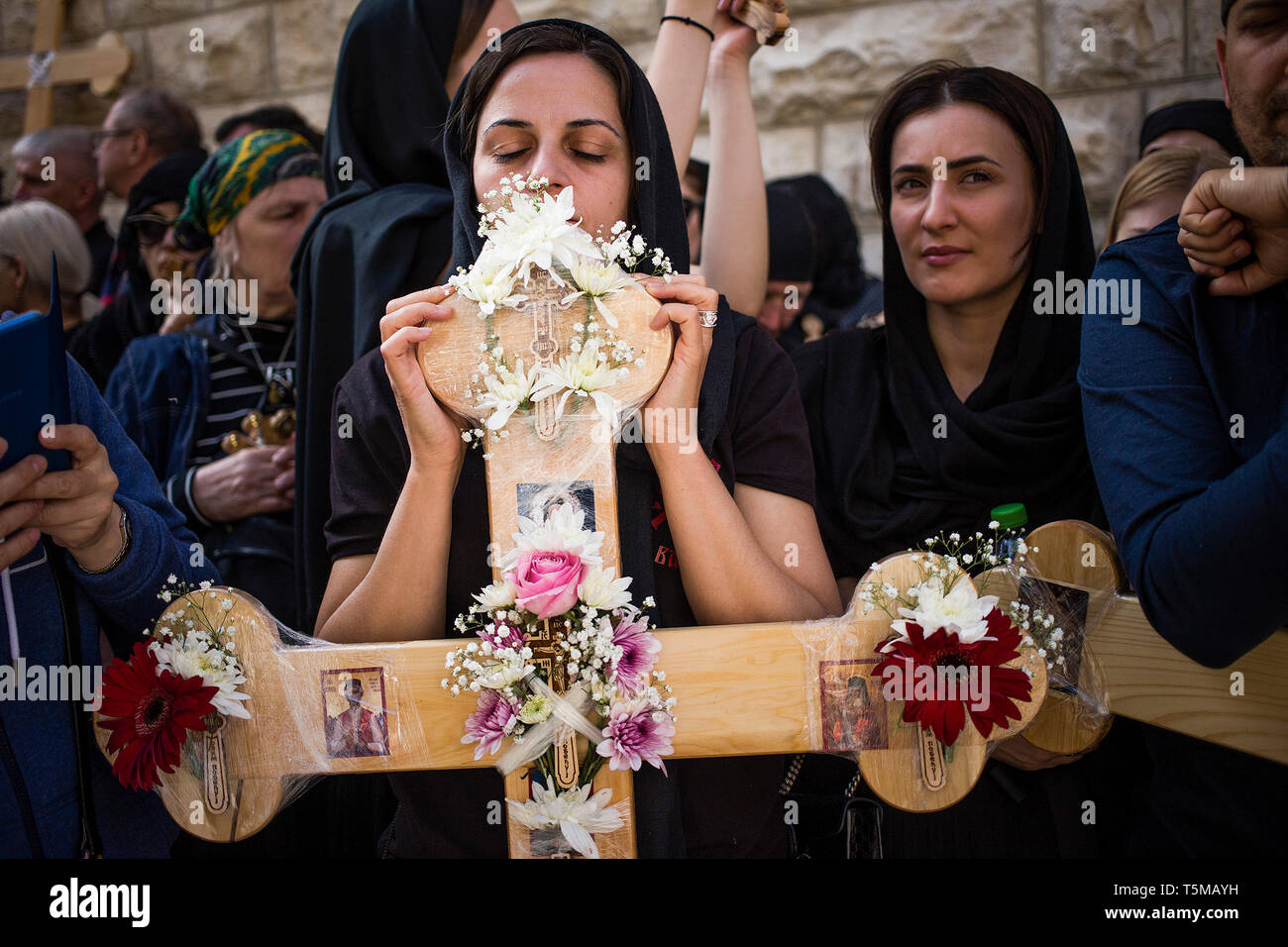 Jerusalem. 26th Apr, 2019. Orthodox Christians celebrate Good Friday ...