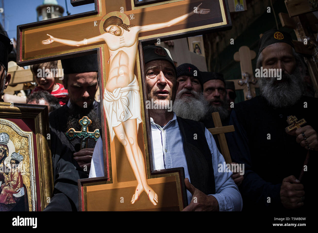 Jerusalem. 26th Apr, 2019. Orthodox Christians celebrate Good Friday ...