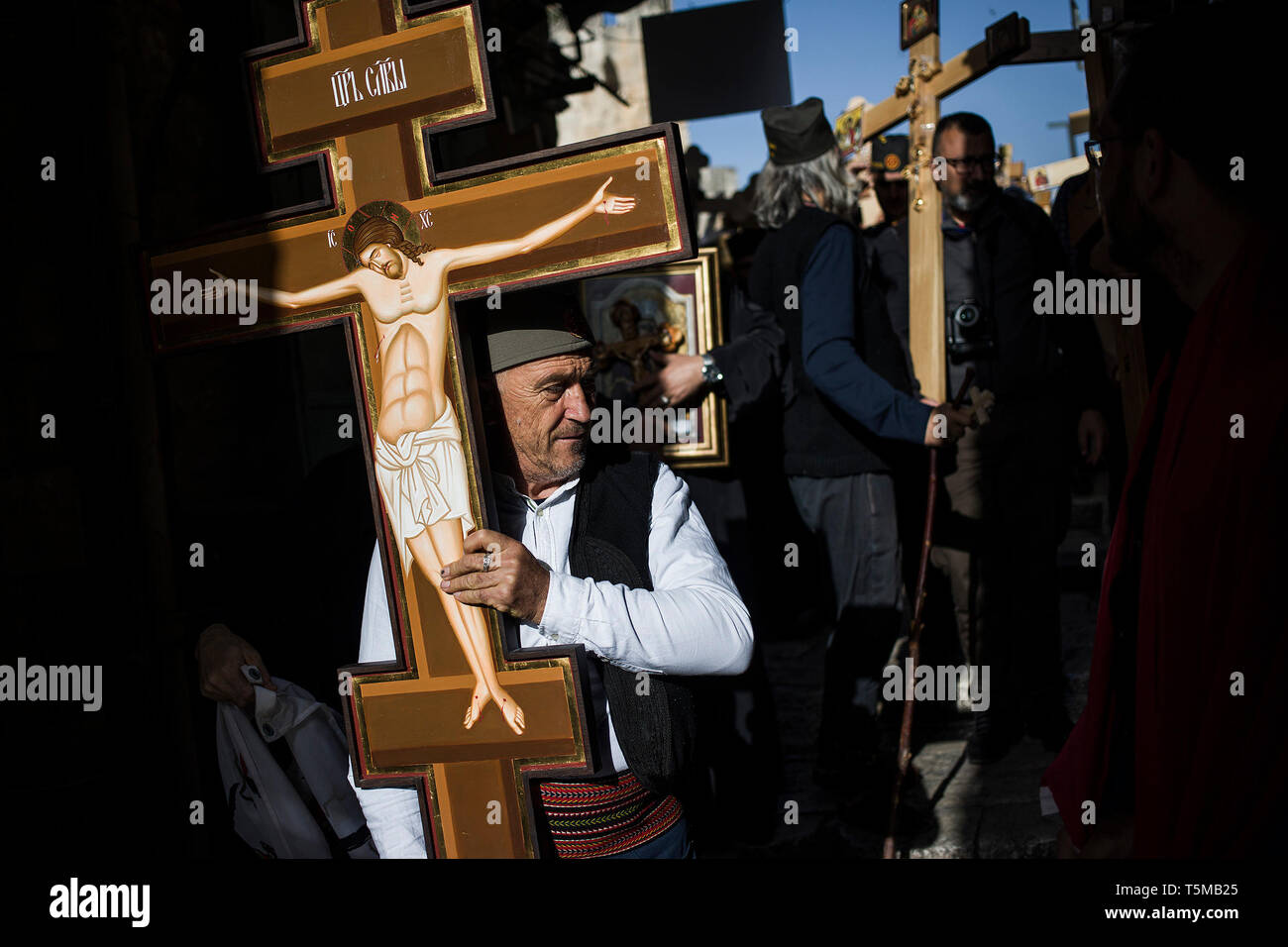 Jerusalem. 26th Apr, 2019. Orthodox Christians celebrate Good Friday ...
