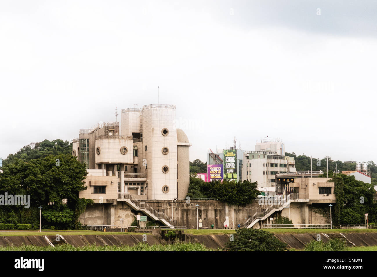 Tapei building hi-res stock photography and images - Alamy