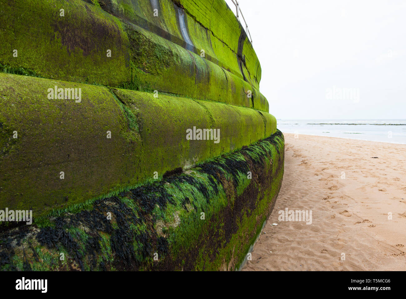 Sea wall, Walpole Bay, near Margate, Kent, UK Stock Photo - Alamy