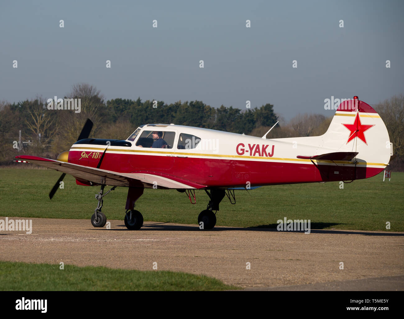 G yakj hi-res stock photography and images - Alamy