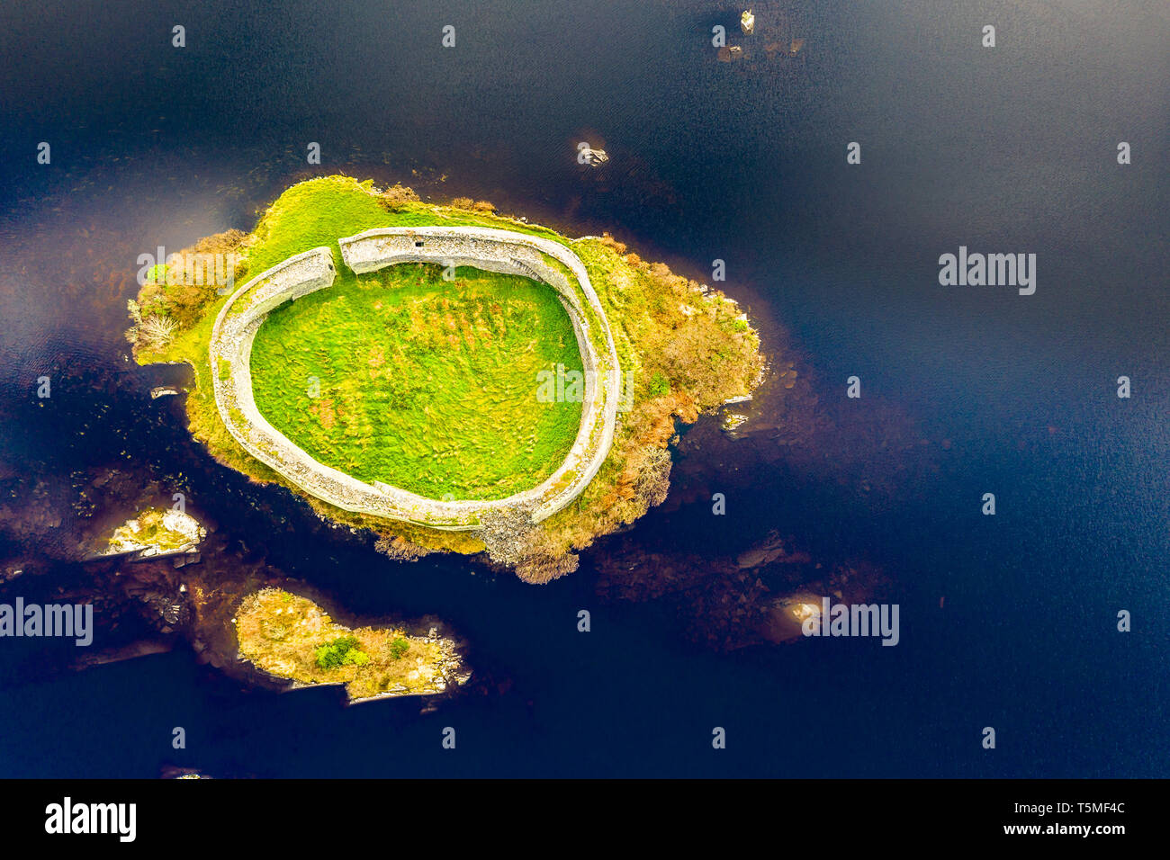 Aerial view of Doon Fort by Portnoo - County Donegal - Ireland Stock ...